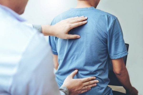 Chiropractor vs Osteopath vs Physiotherapy | Wellbeing Chiropractic Chiropractor vs Osteopath vs Physiotherapy | Wellbeing Chiropractic